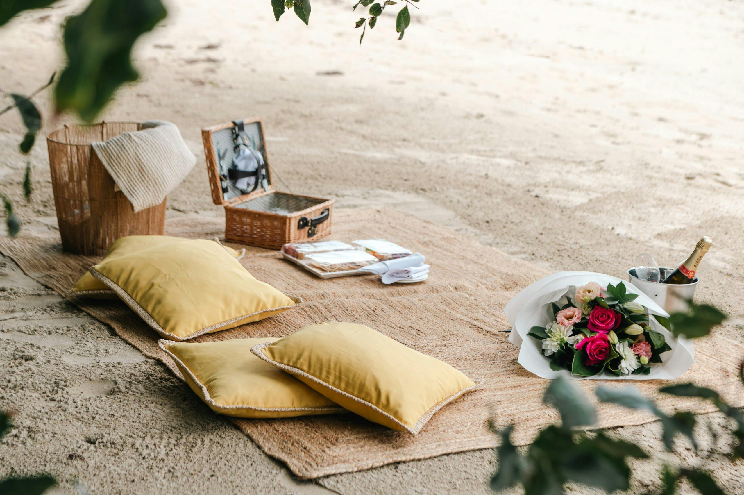 ROMANTIC PROPOSALS - Hamilton Island Weddings