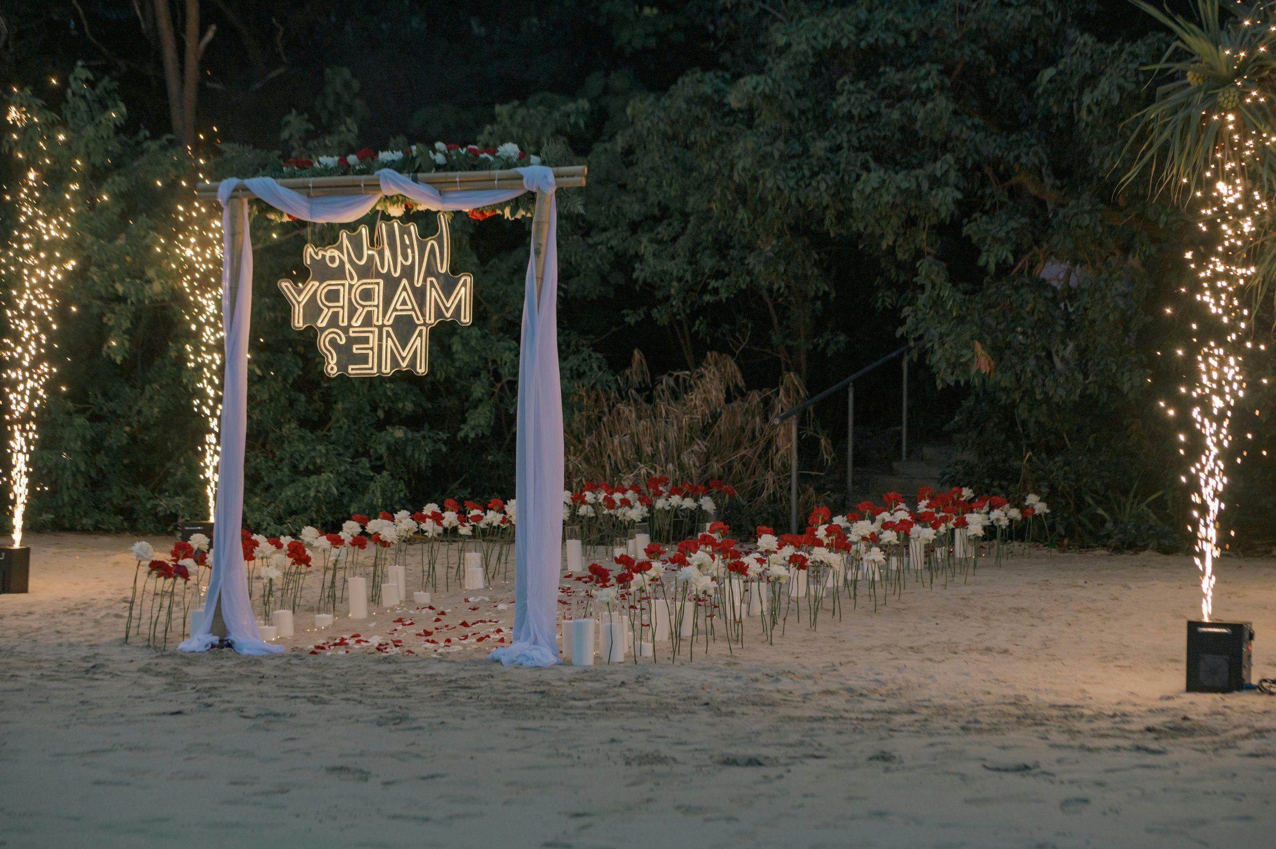 ROMANTIC PROPOSALS - Hamilton Island Weddings