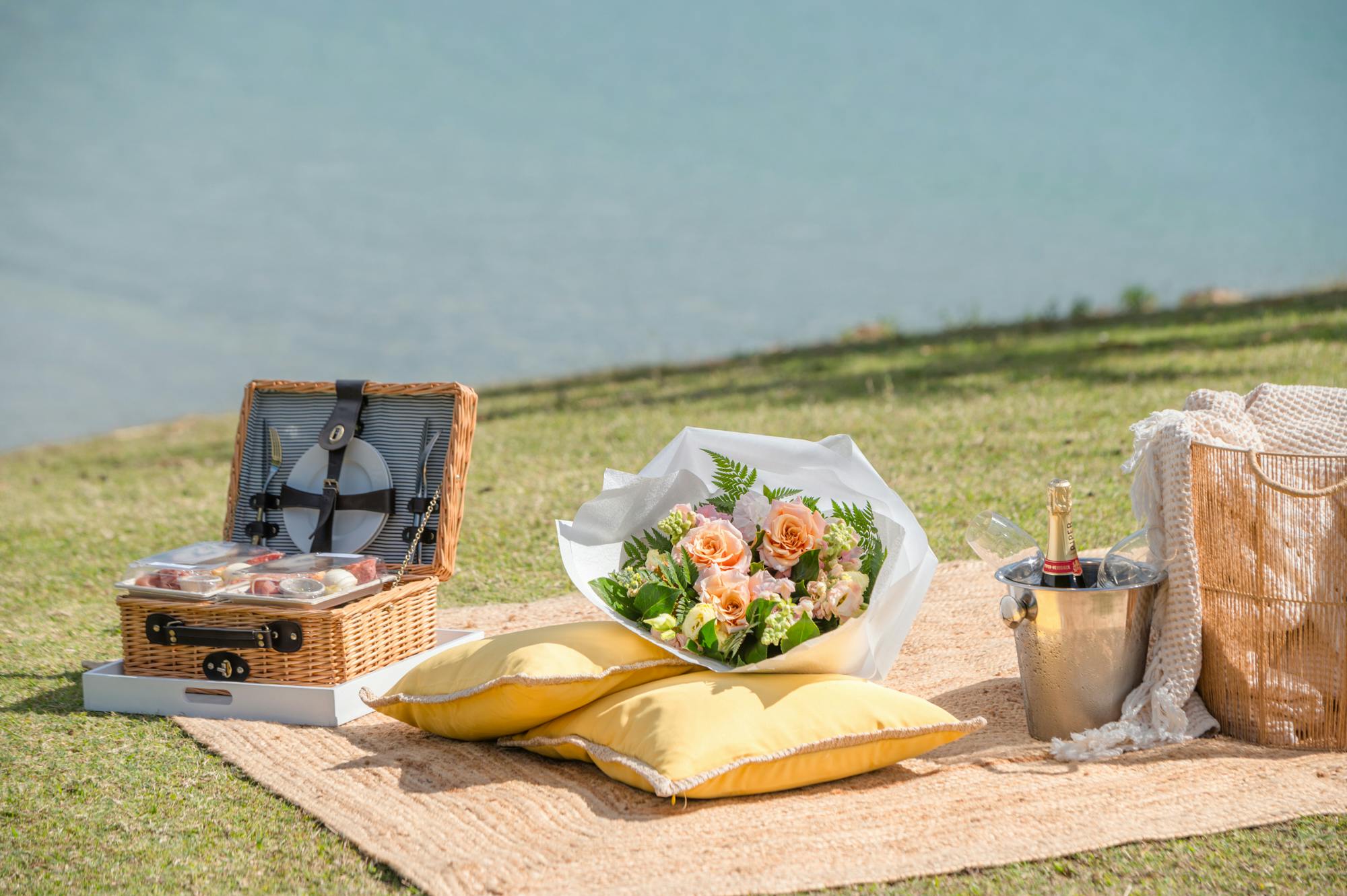 ROMANTIC PROPOSALS - Hamilton Island Weddings